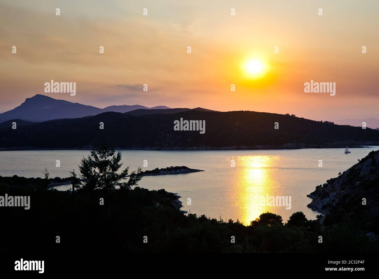 Beautiful sunset at the sea with dramatic sky hi-res stock photography ...
