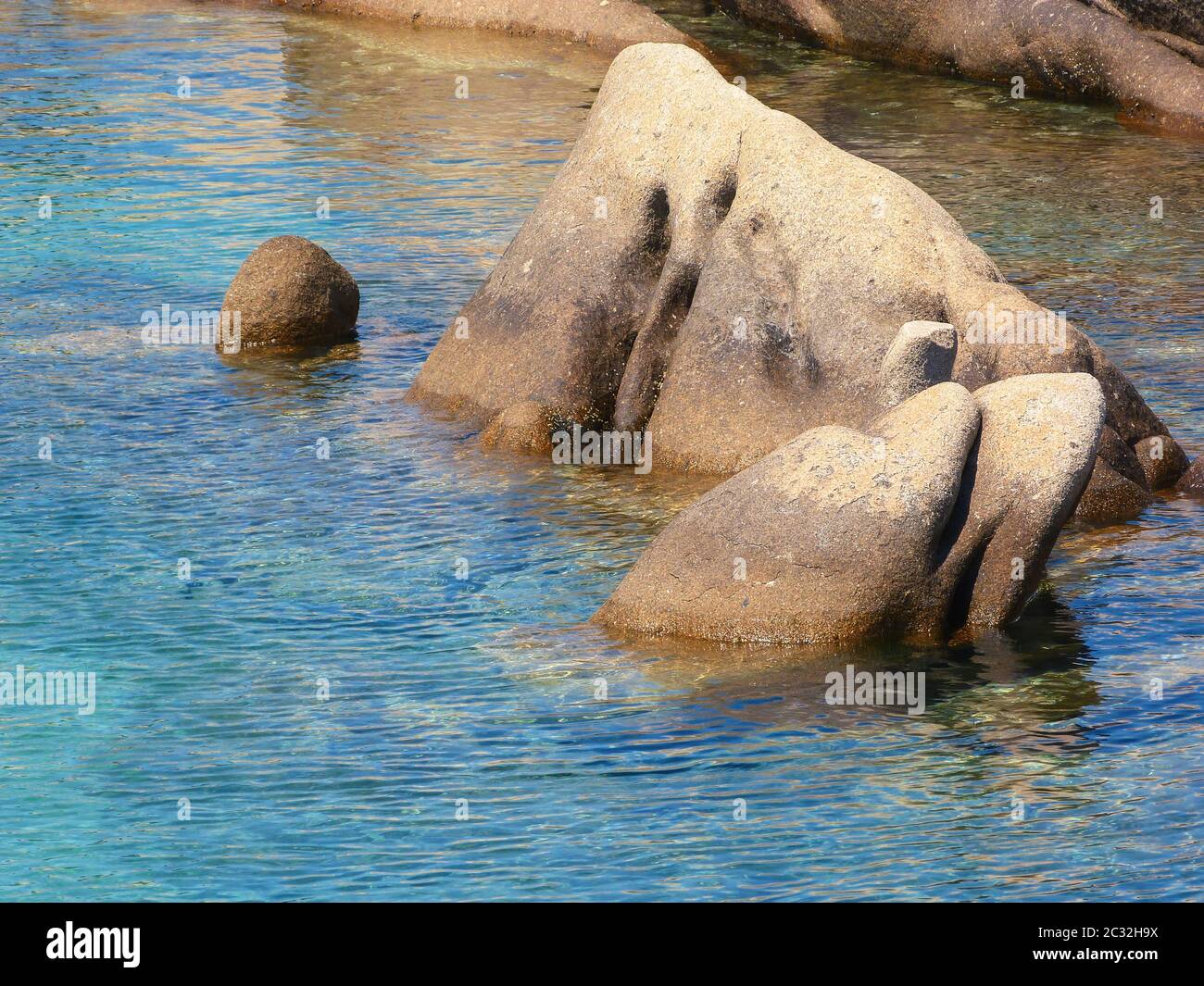 Coves and views along the cliff to get to the Turtle Beach, Cala ...