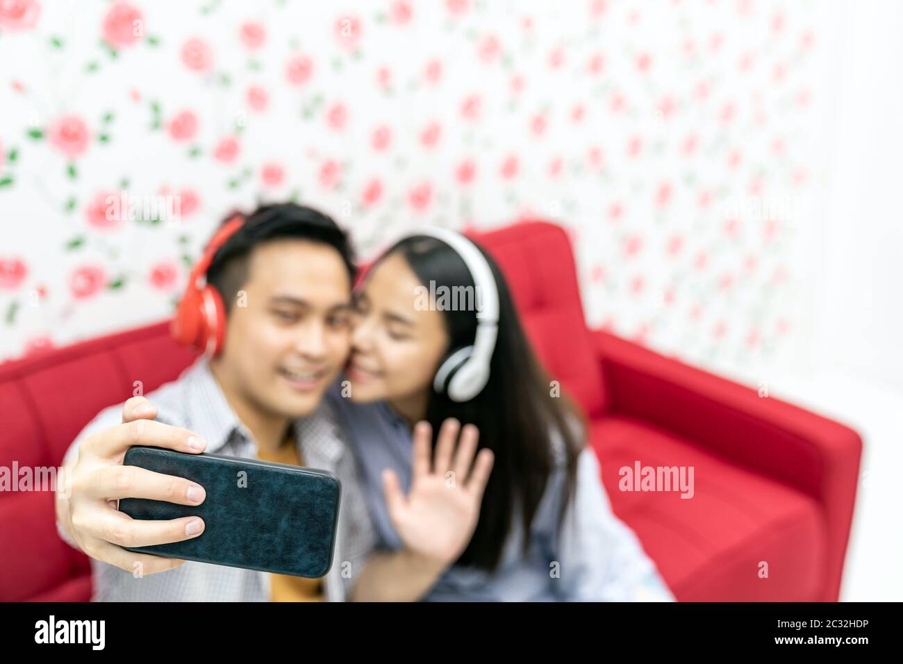 Young female vlogger streaming hi-res stock photography and images - Alamy