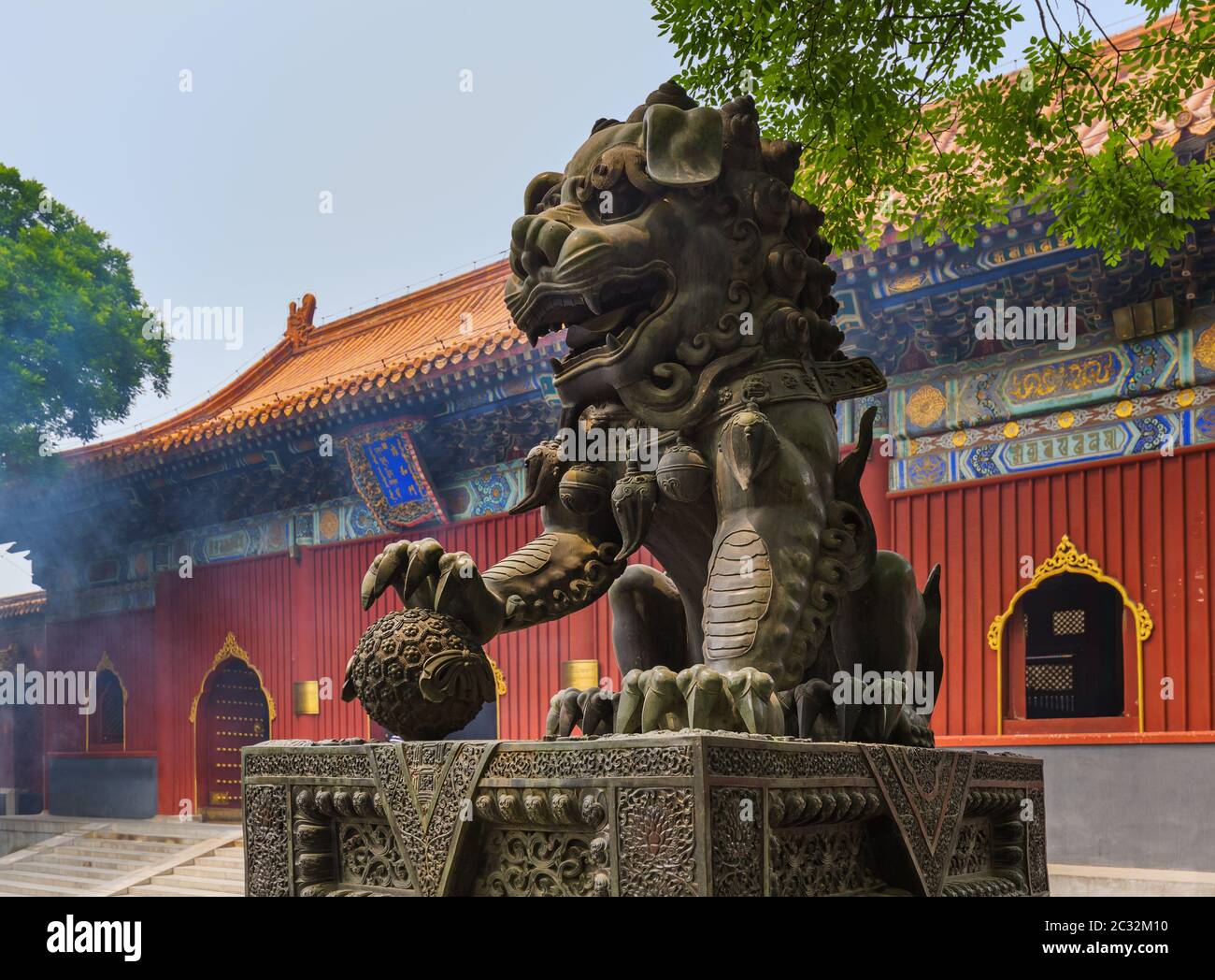 Lama Yonghe Temple in Beijing China Stock Photo - Alamy
