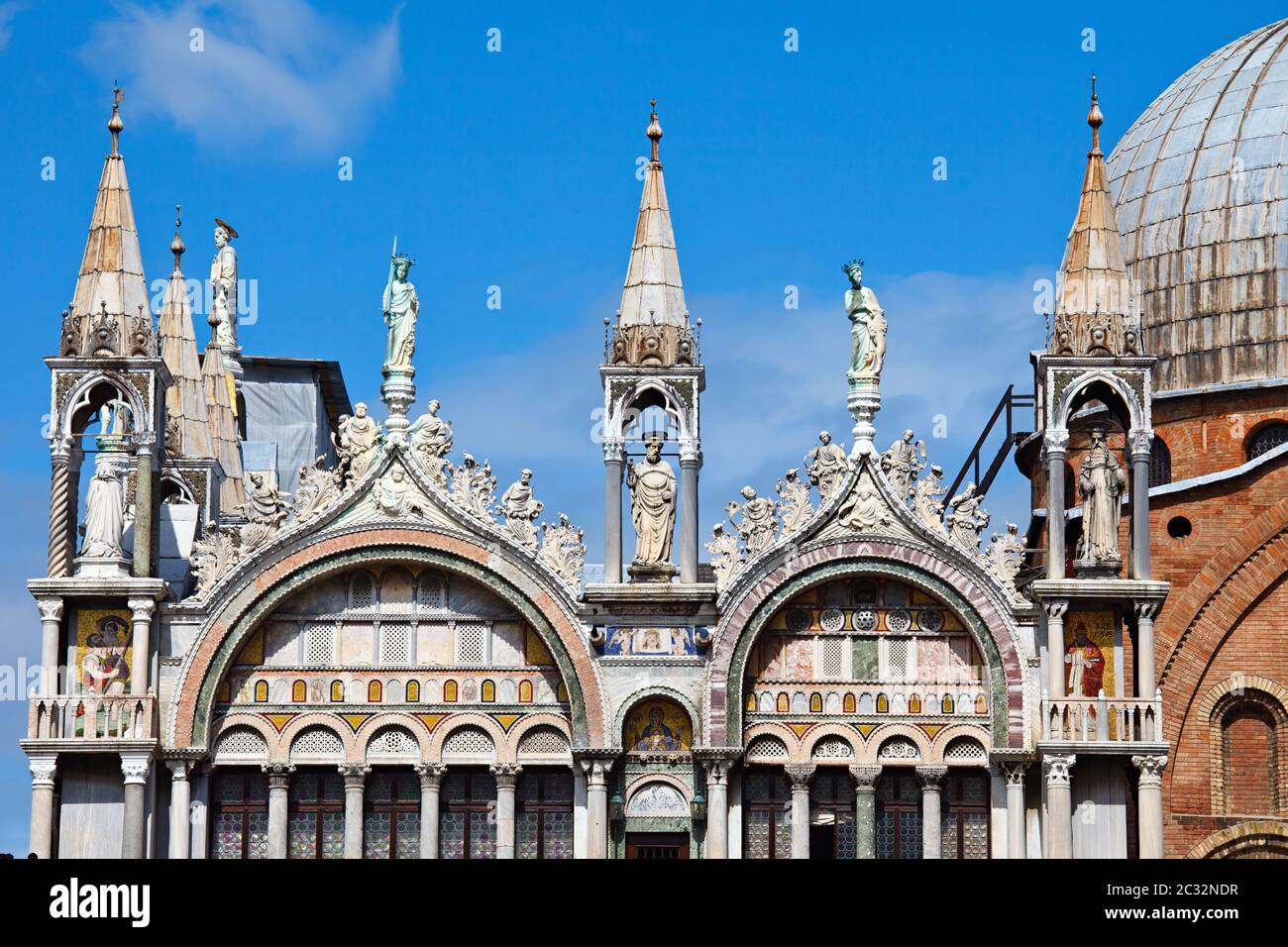 Day venice san marko basilica hi-res stock photography and images - Alamy