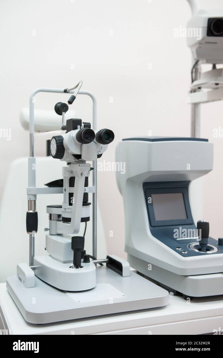 Modern medical equipment in the ophthalmology office Stock Photo - Alamy