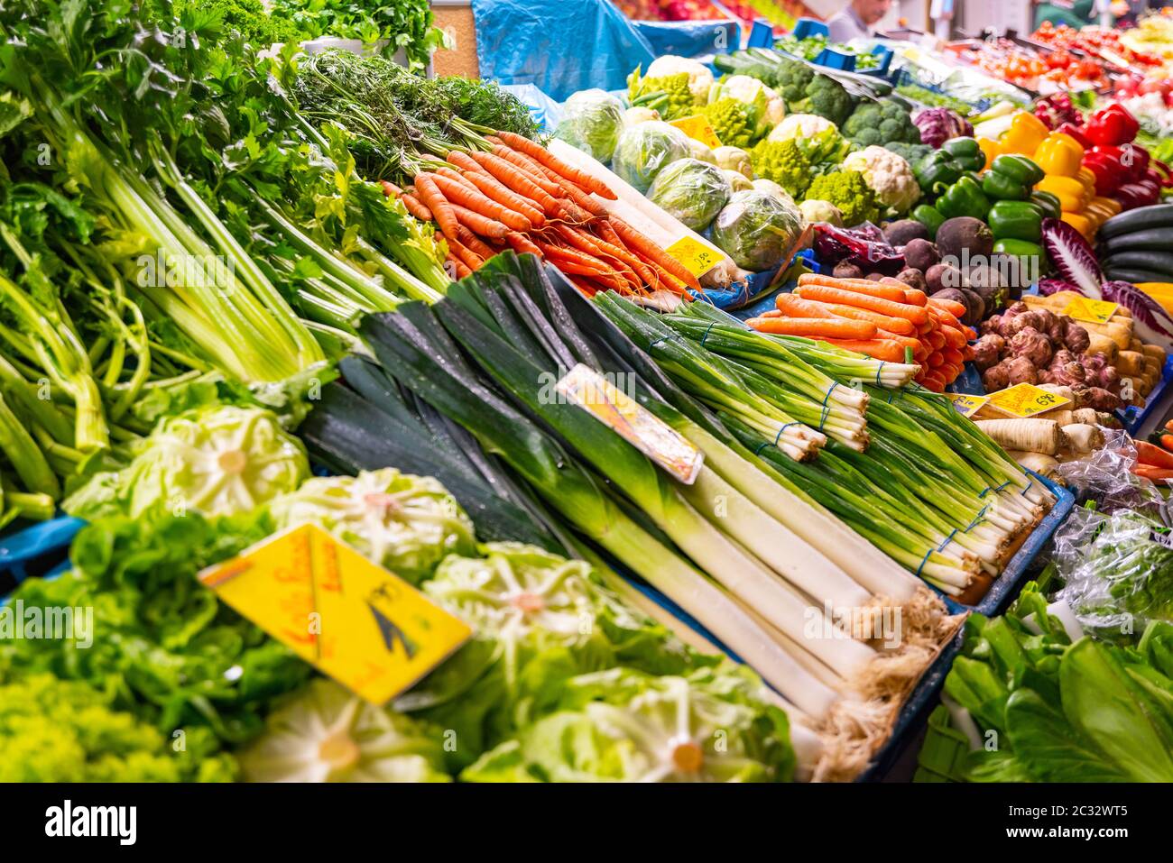 Fresh vegetables german market stall hi-res stock photography and ...