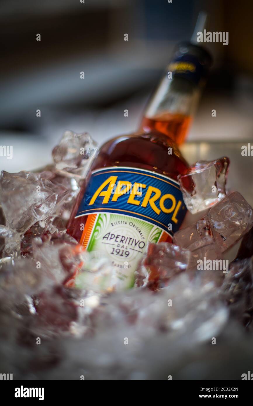 Aperol spritz party 2019 hi-res stock photography and images - Alamy