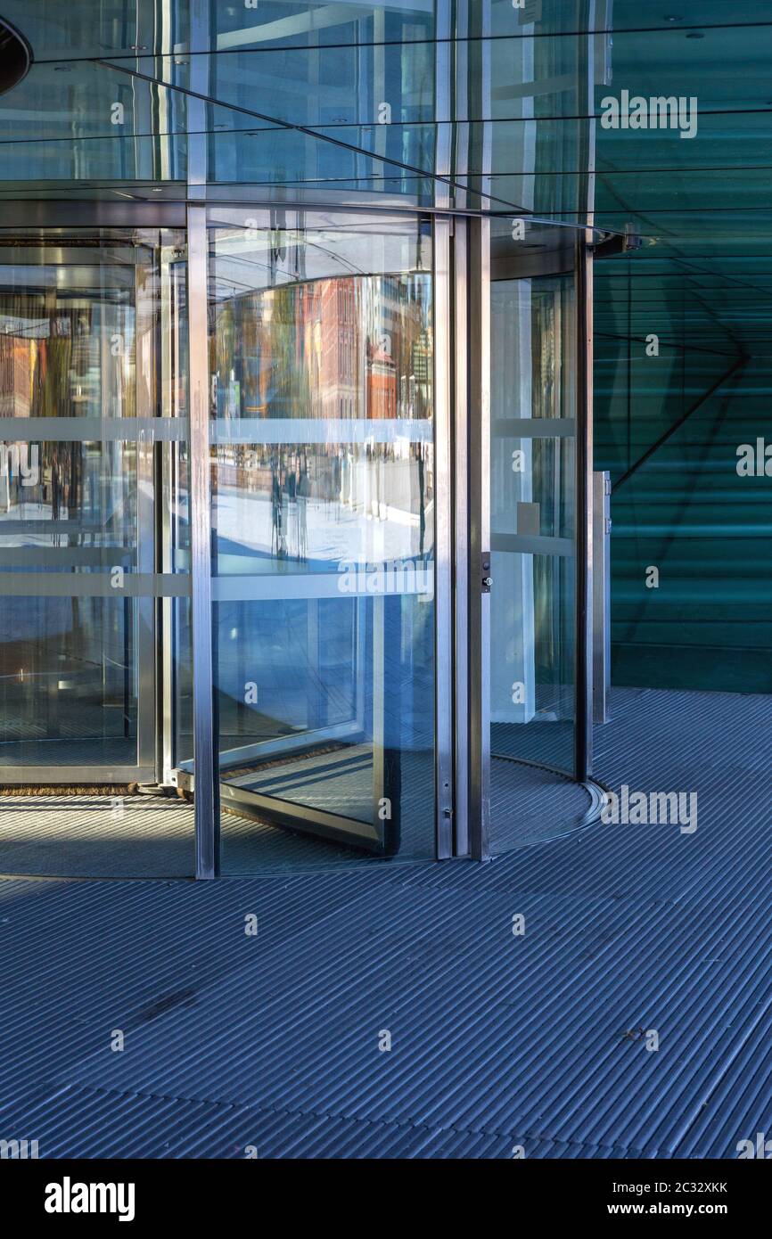 Turning doors hi-res stock photography and images - Alamy