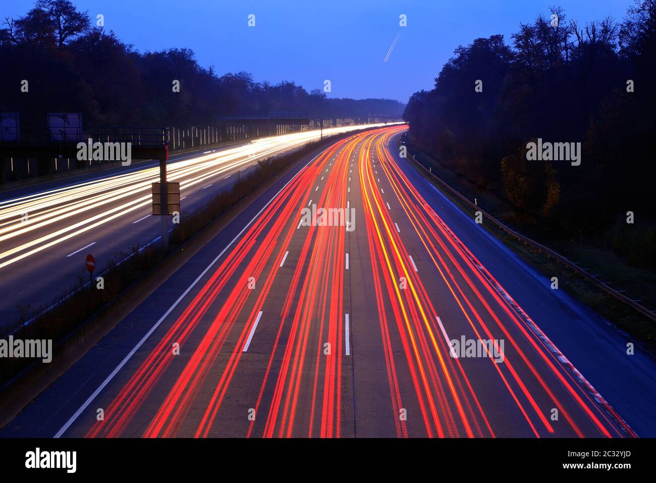 Night time traffic on highway Stock Photo - Alamy