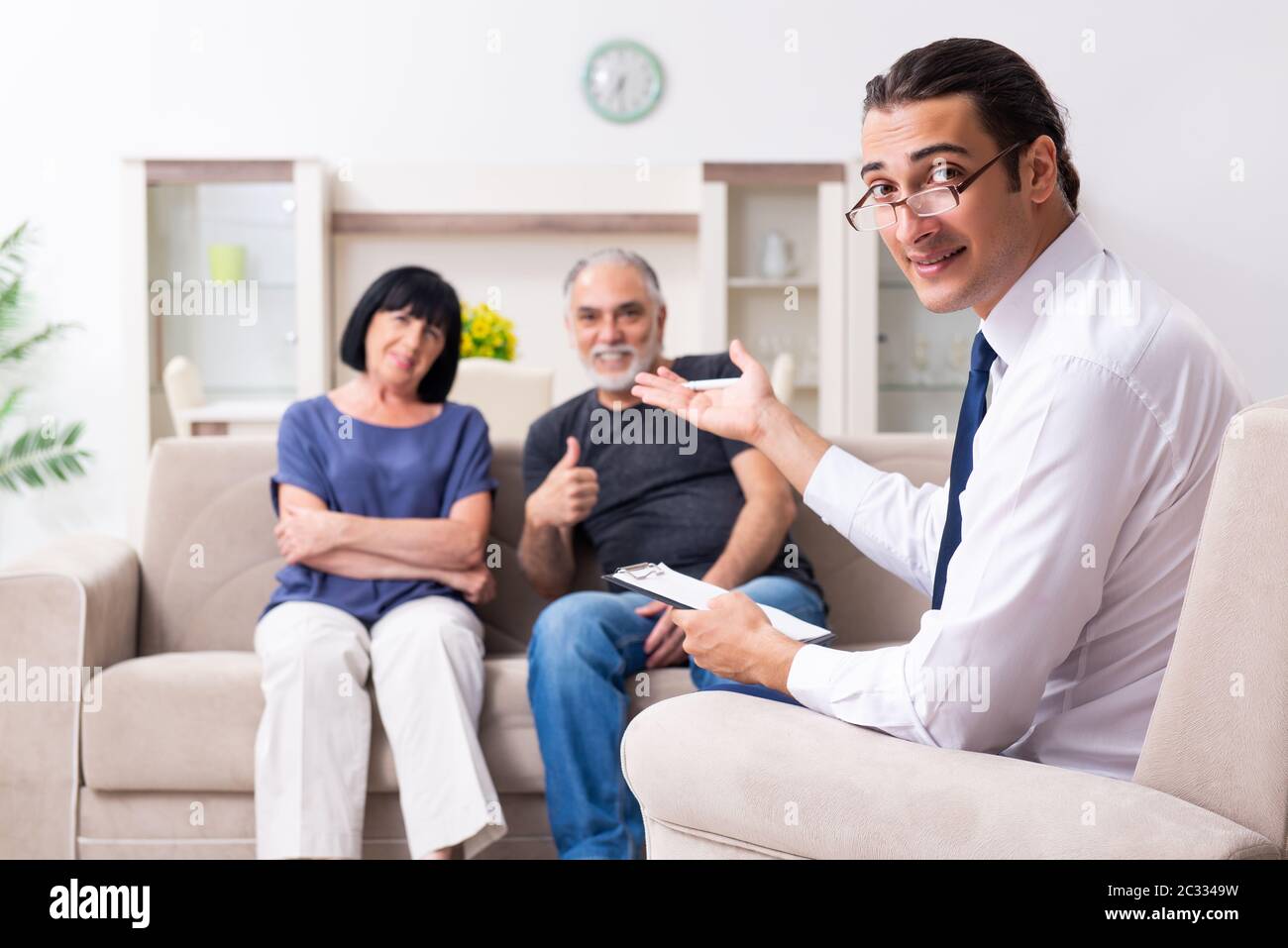 Geriatric psychiatrist hi-res stock photography and images - Alamy