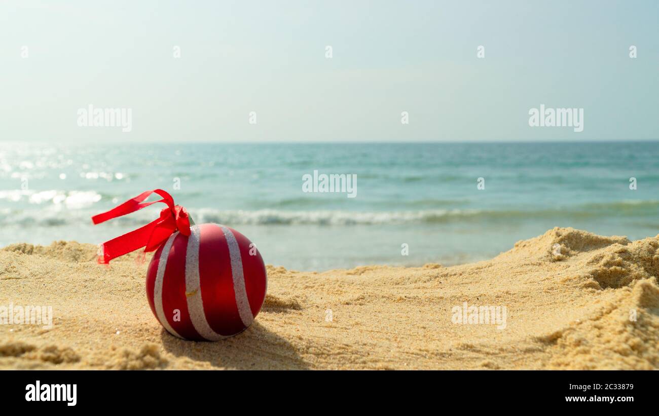 Summer christmas by the beach hi-res stock photography and images - Alamy