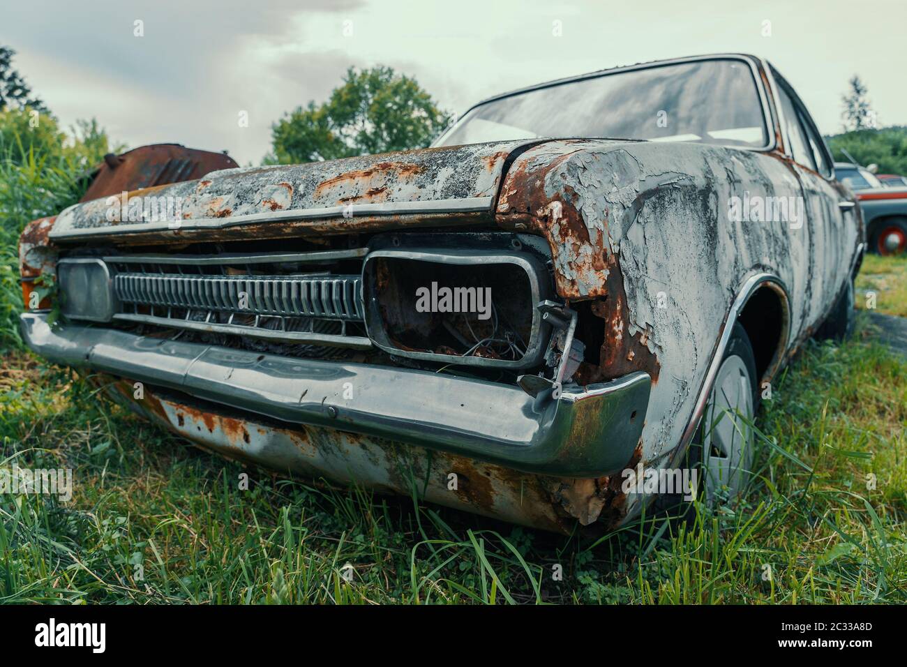 Car in bad condition hi-res stock photography and images - Alamy