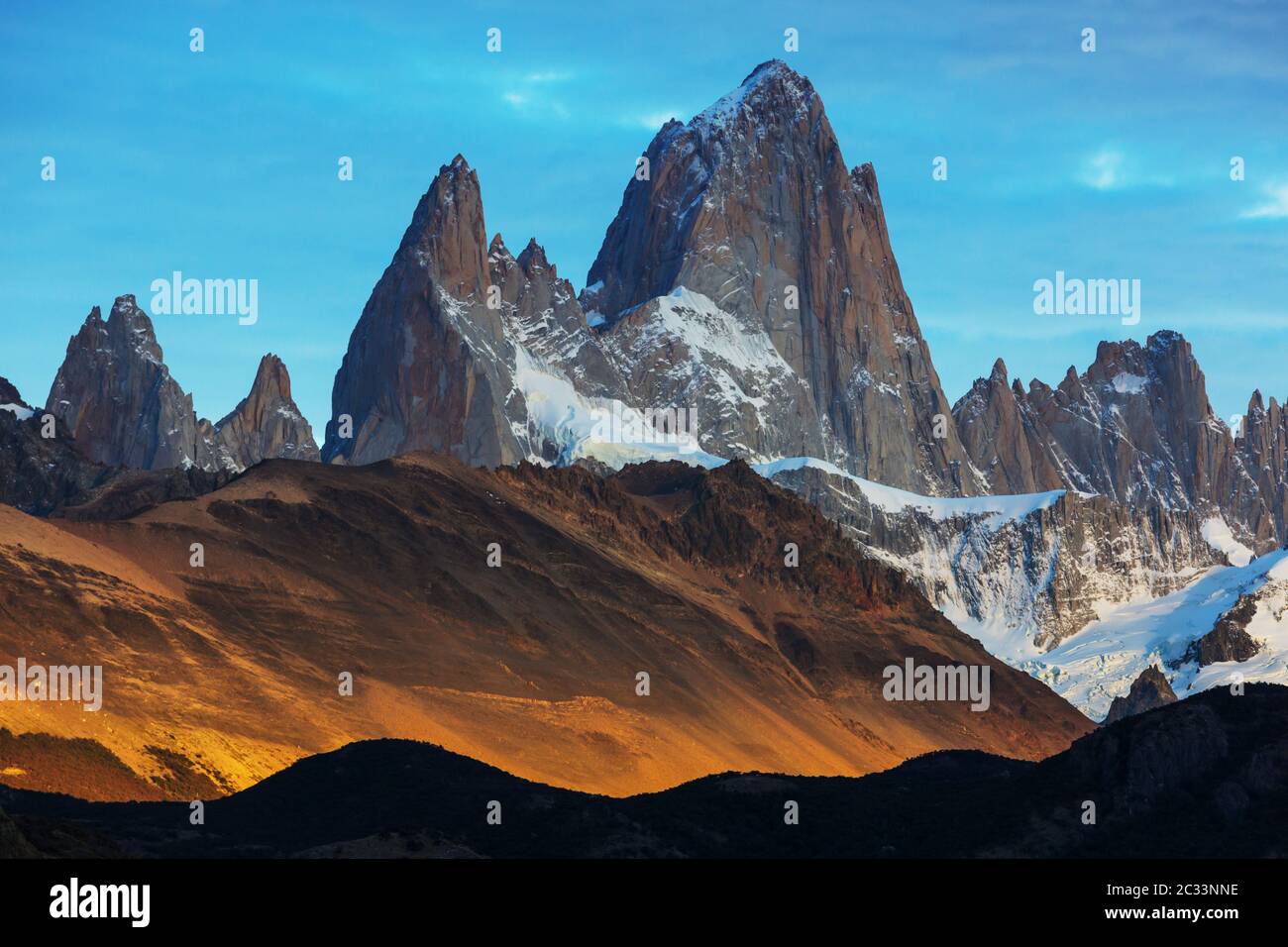 Famous cerro fitz roy hi-res stock photography and images - Alamy
