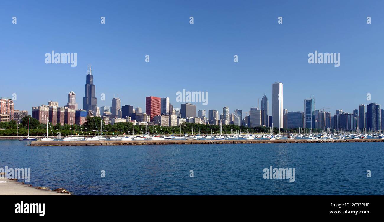 Sunny chicago hi-res stock photography and images - Alamy