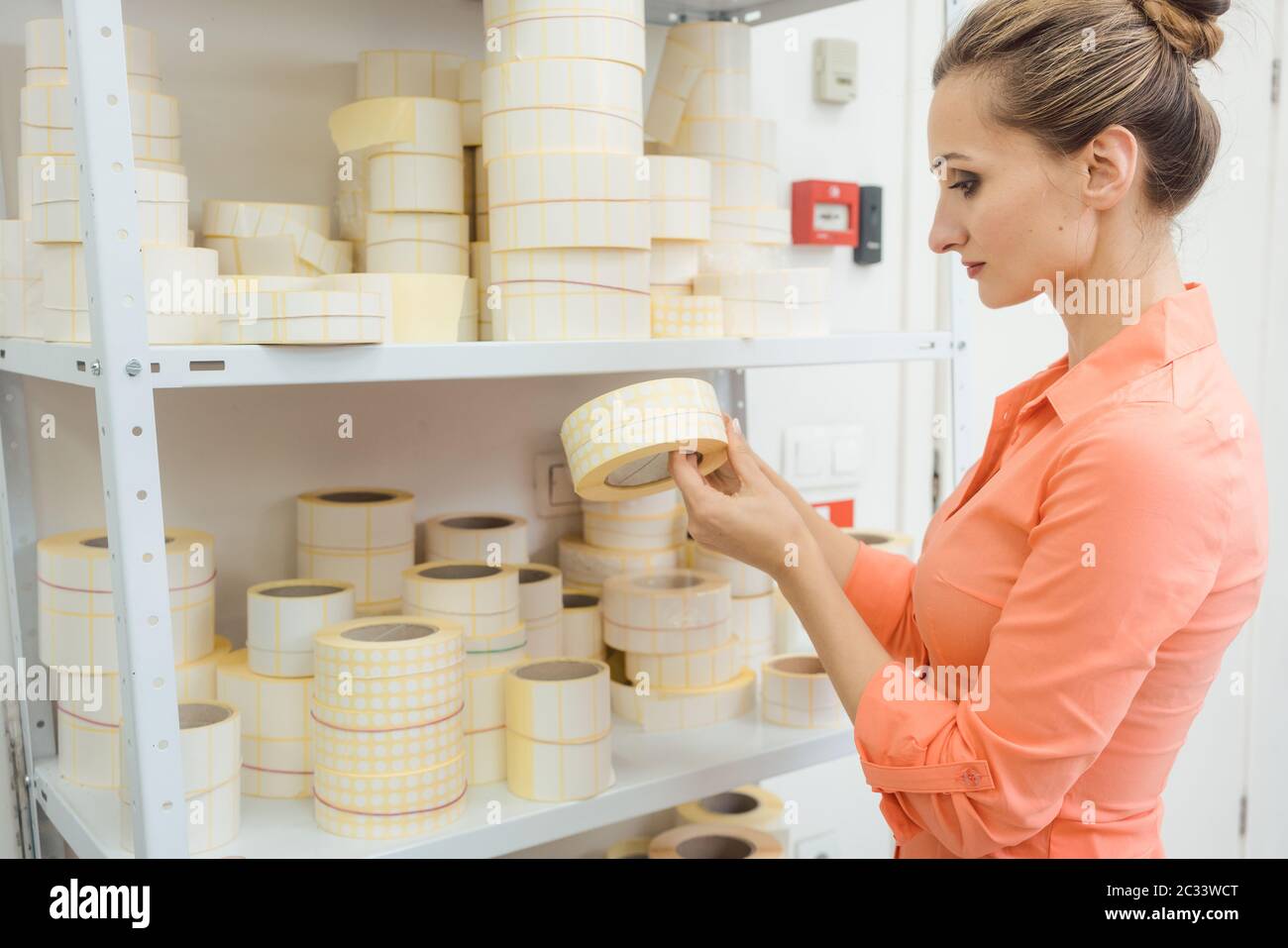 Empty labels hi-res stock photography and images - Alamy