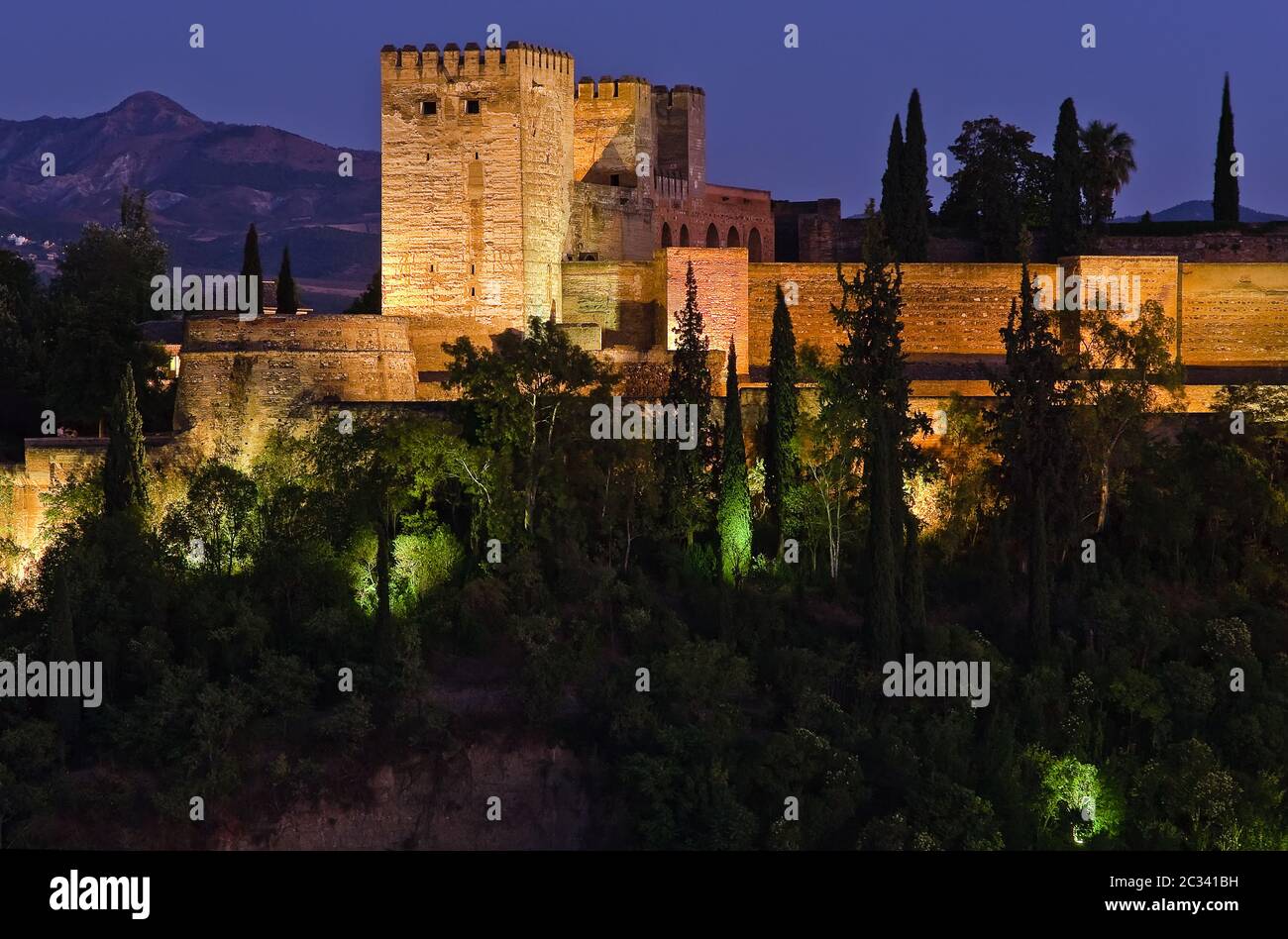 Alhambra castle moors hi-res stock photography and images - Alamy