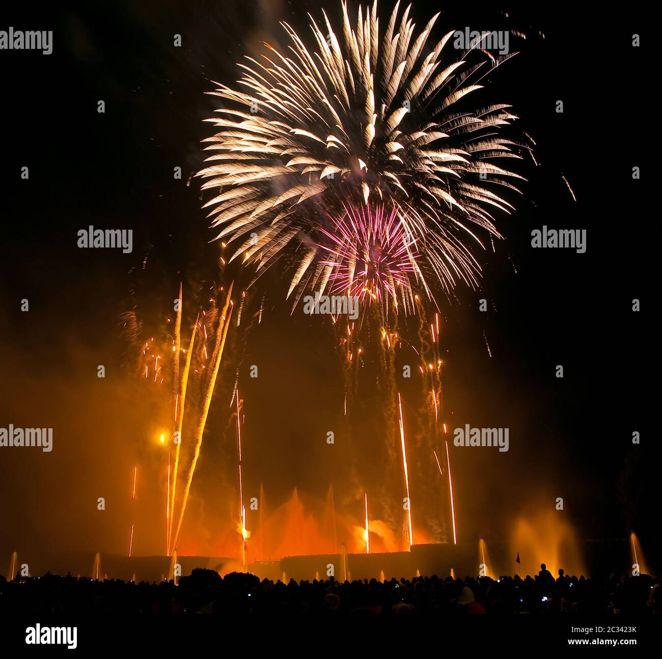 Dupont fire hi-res stock photography and images - Alamy