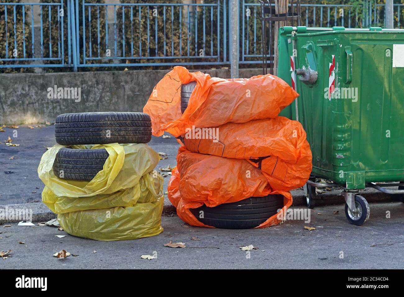 Rejected container hi-res stock photography and images - Alamy