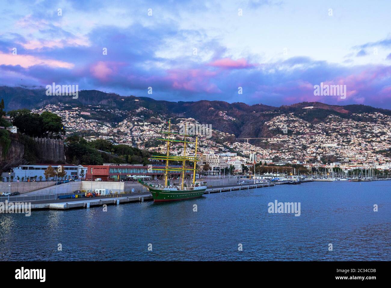 Portugal - Canary Islands, Madeira - Harbour of Funchal Stock Photo - Alamy