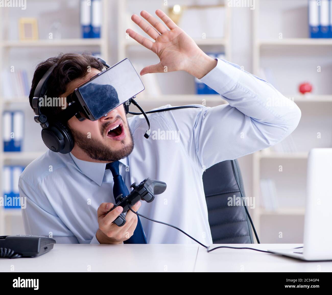 Playing compute games hi-res stock photography and images - Alamy