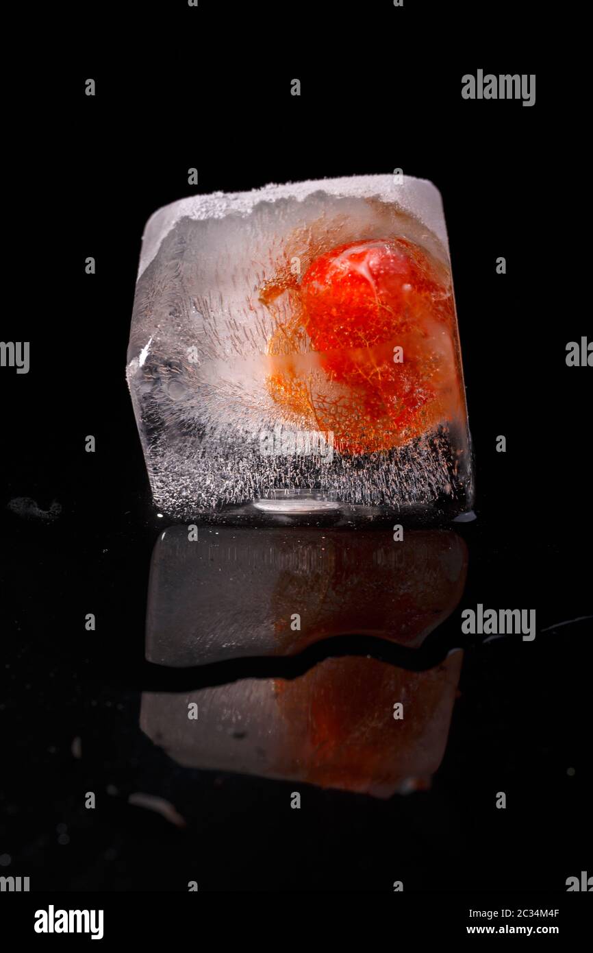 Ice cuboid hi-res stock photography and images - Alamy