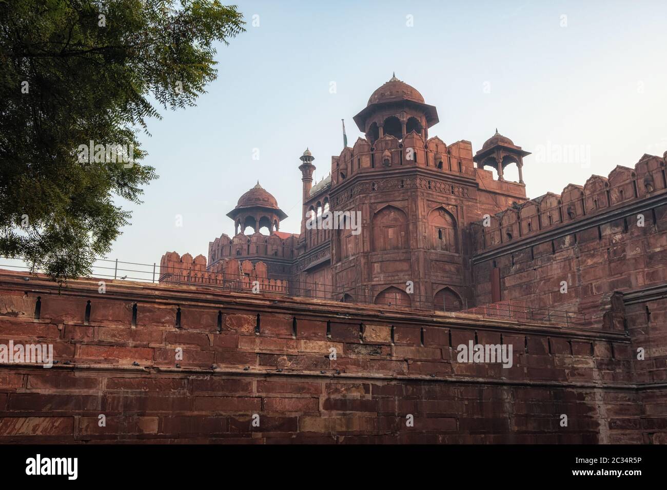 lahori gate red fort new delhi Stock Photo - Alamy
