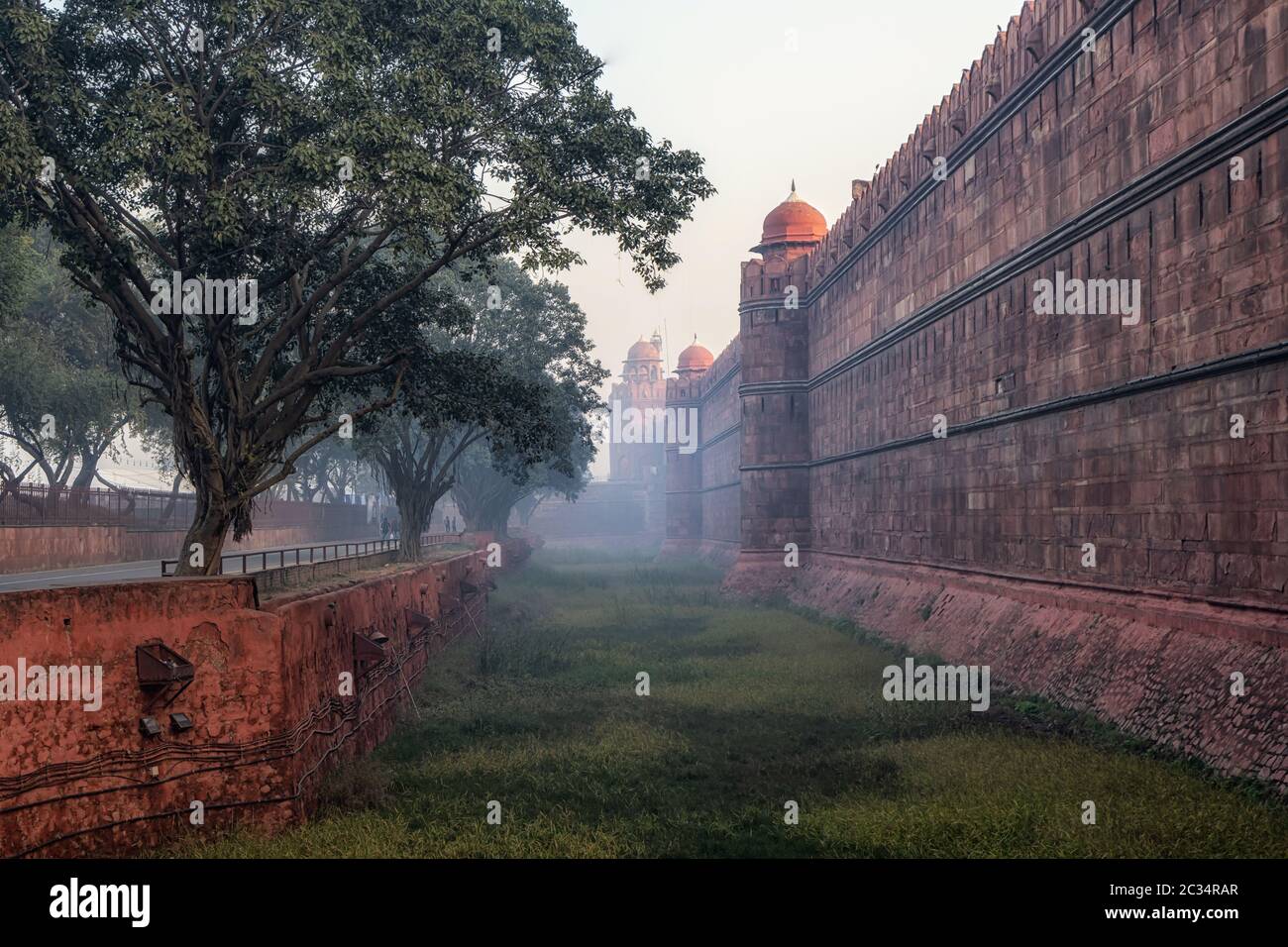 red fort fortress wall Stock Photo - Alamy