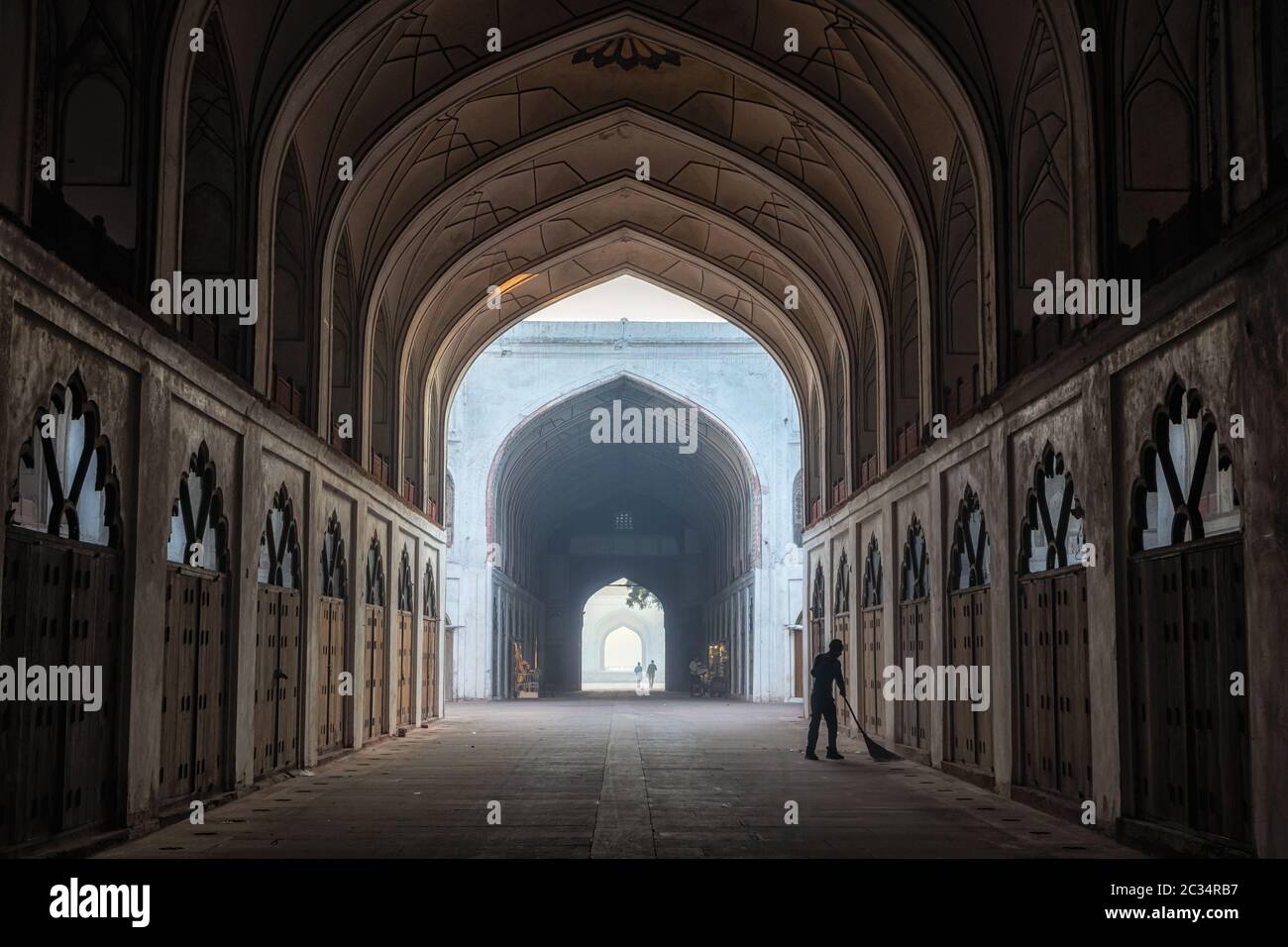 chhatta chowk market red fort Stock Photo - Alamy