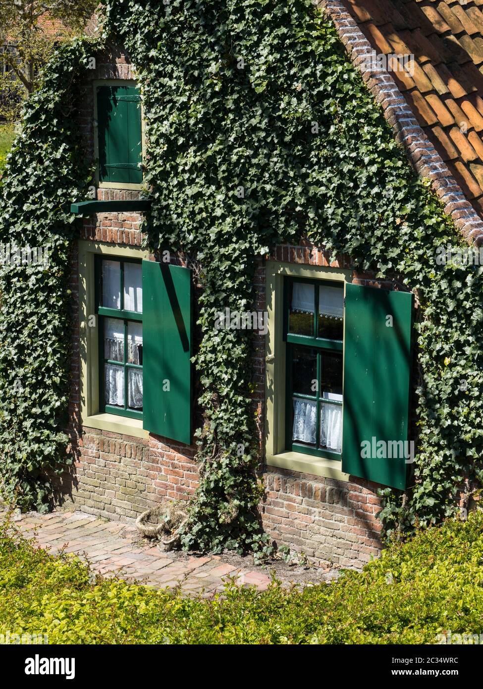 Dutch house window hi-res stock photography and images - Alamy
