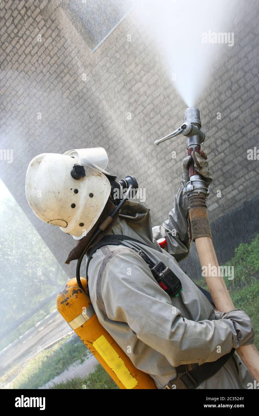 Real fireman hi-res stock photography and images - Alamy