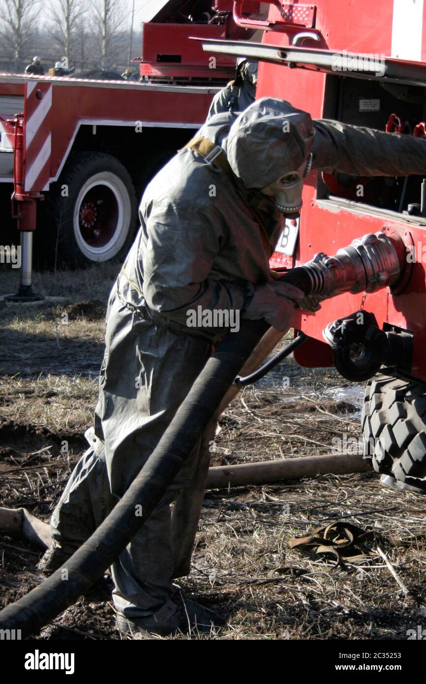 Gas masks chemical safety suits hi-res stock photography and images - Alamy