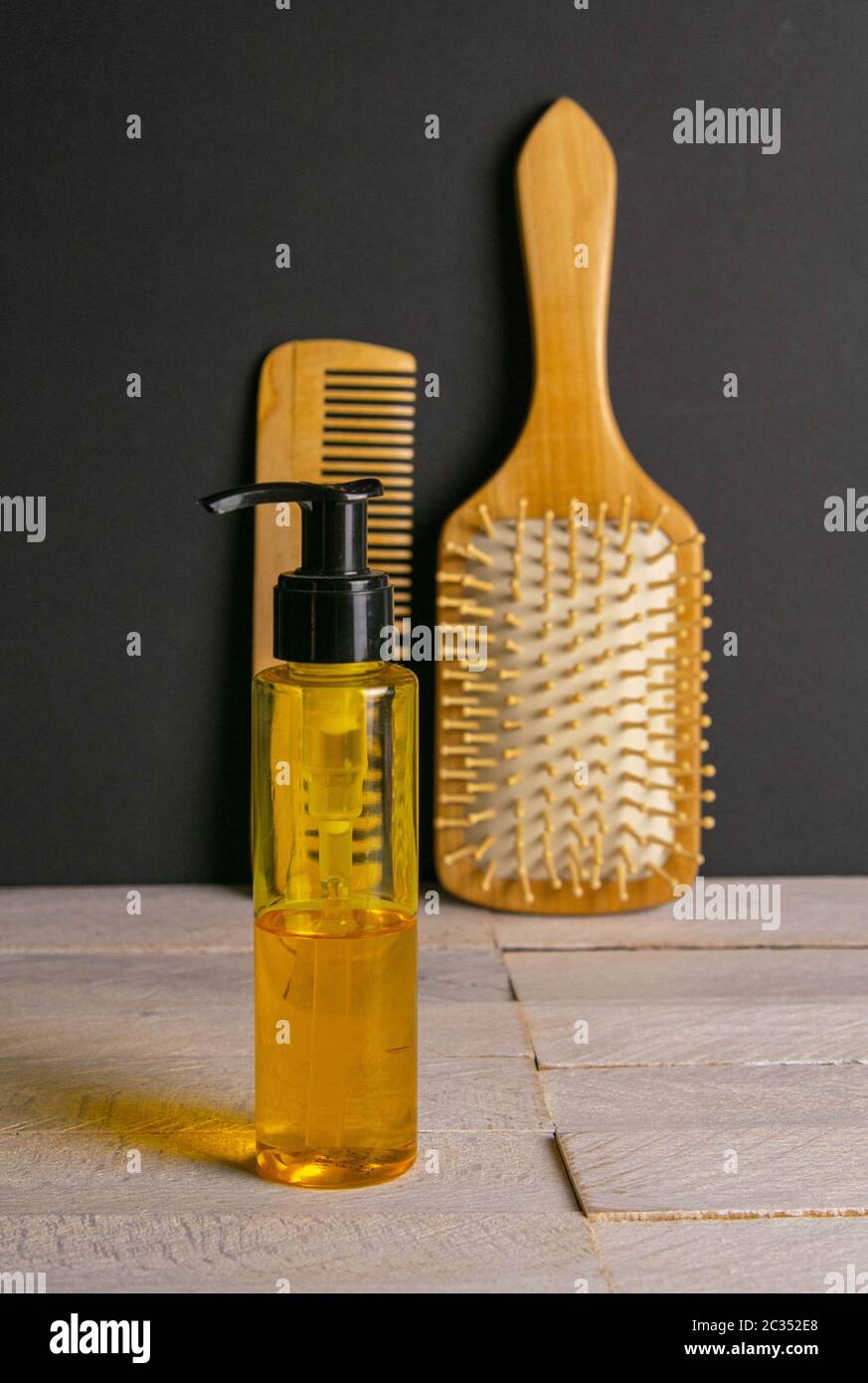 Flat top haircut hi-res stock photography and images - Alamy