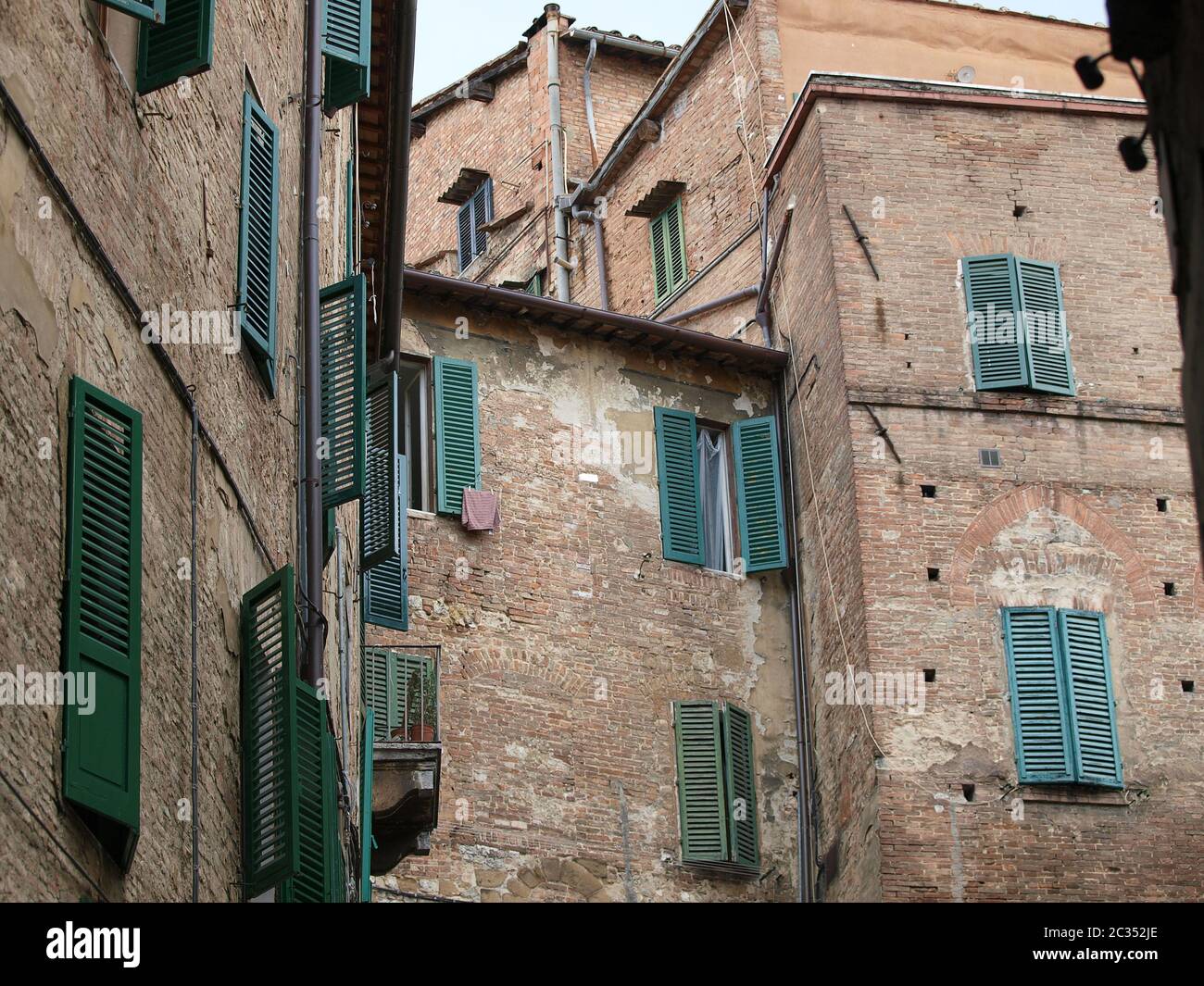 Siena - the medieval climate and characteristic colours Stock Photo - Alamy