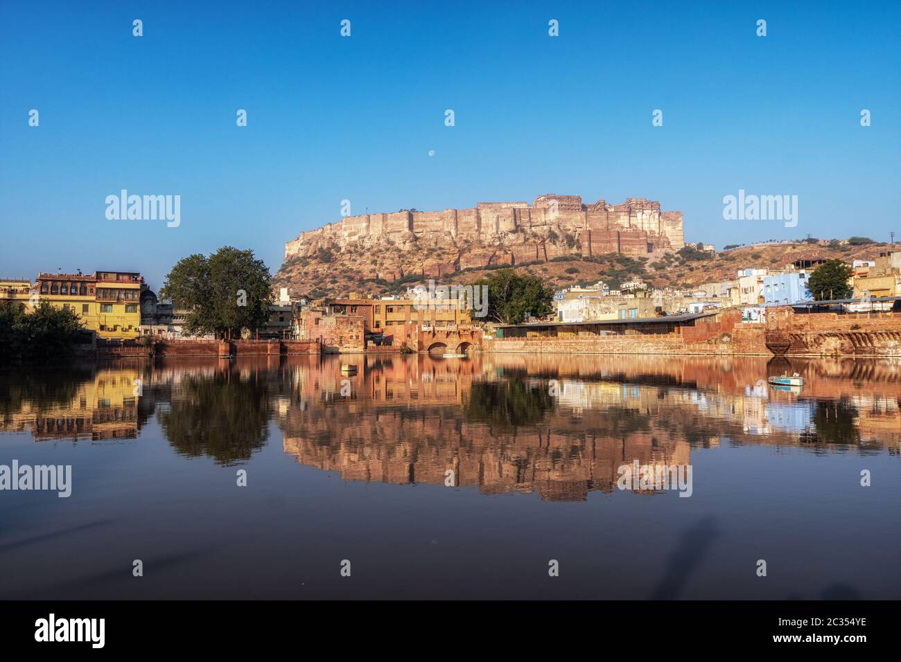 gulab sagar talab mehrangarh reflection Stock Photo - Alamy