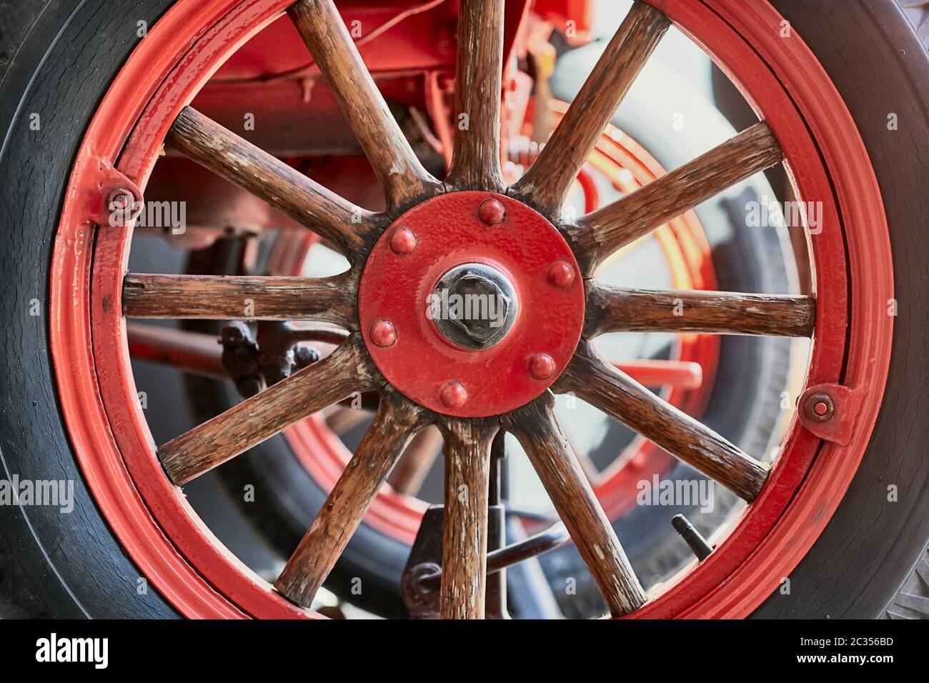 Wheel of an old vintage car Stock Photo - Alamy