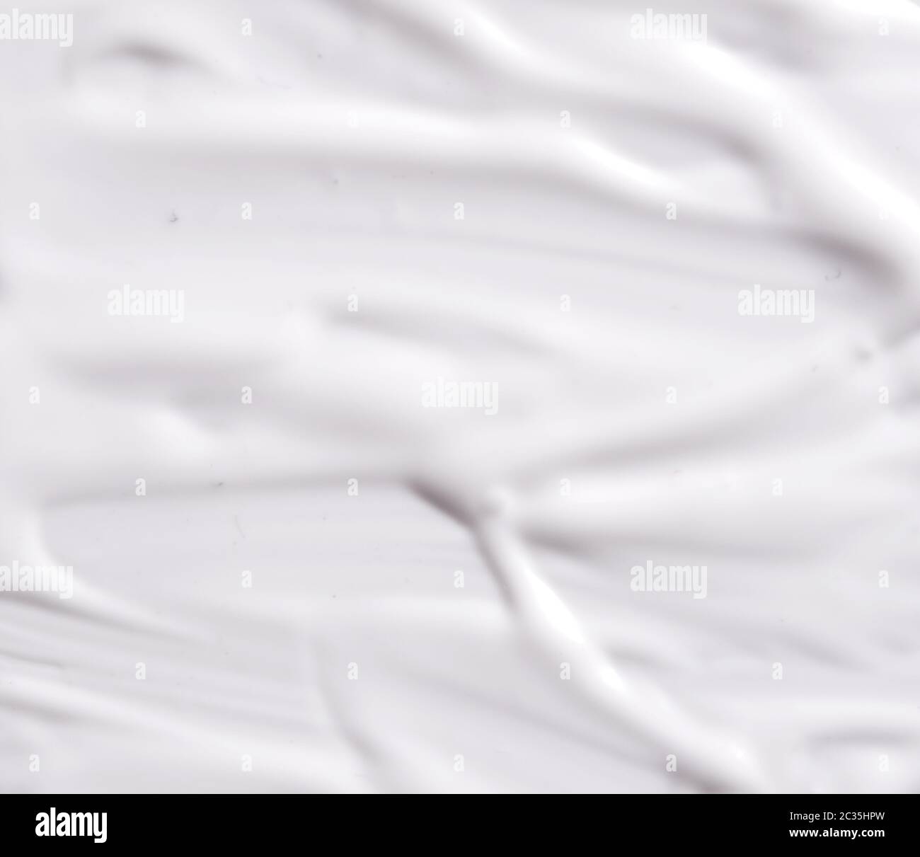 Cream white satin hi-res stock photography and images - Alamy