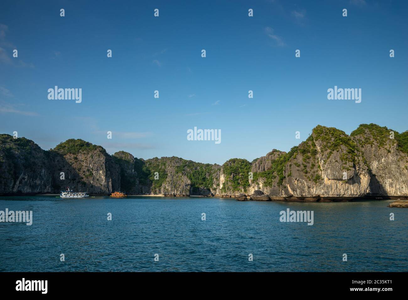Vietnam landscape cat ba hi-res stock photography and images - Alamy