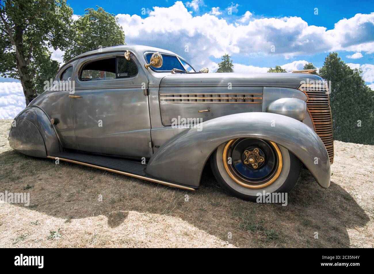 Master deluxe hi-res stock photography and images - Alamy