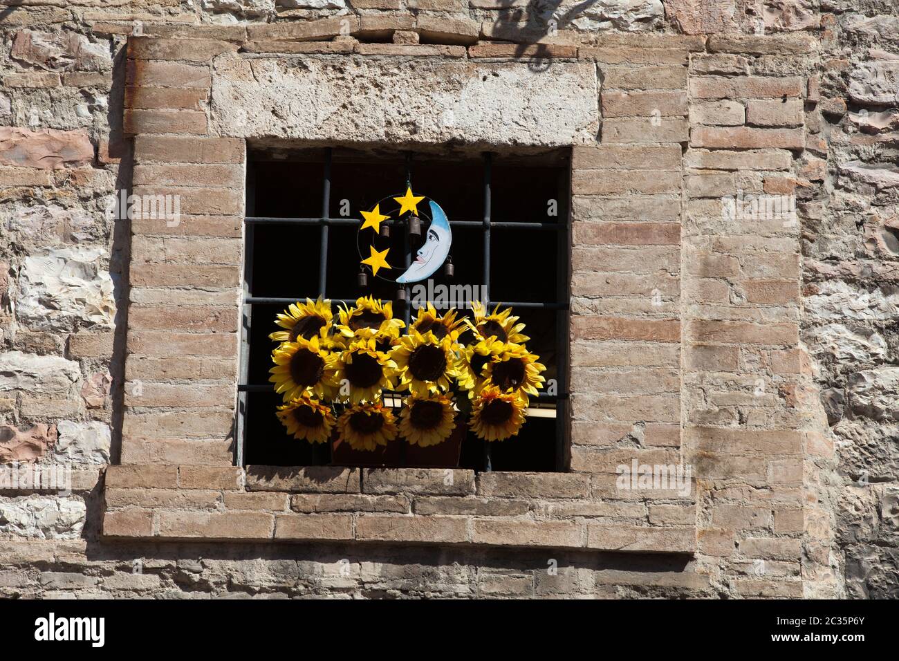 Old window in Assisi Stock Photo - Alamy