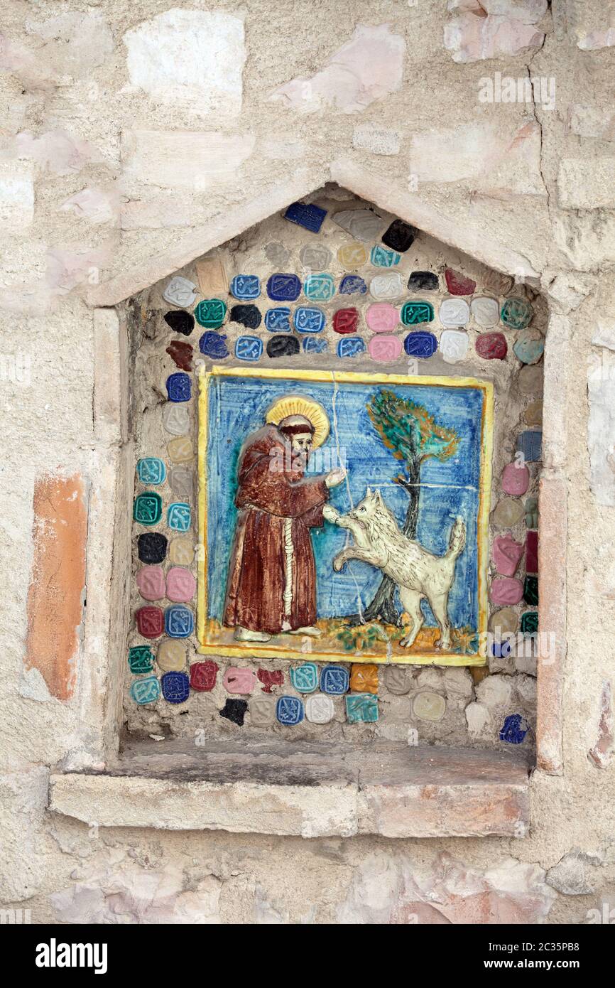 Saint francis and wolf hi-res stock photography and images - Alamy