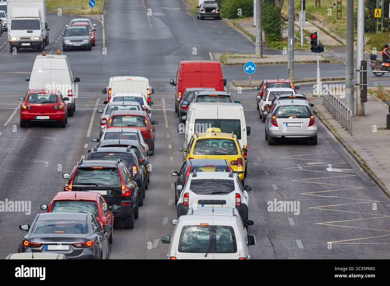 Night traffic on an urban road Stock Photo - Alamy