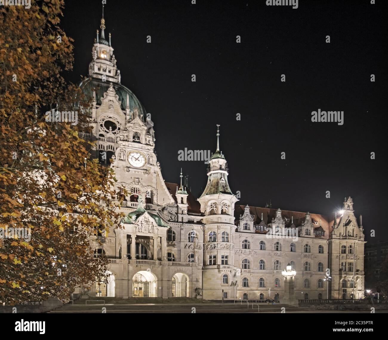 Old tawn hi-res stock photography and images - Alamy