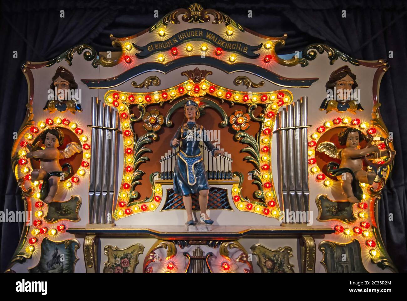 Fun fair organ hi-res stock photography and images - Alamy