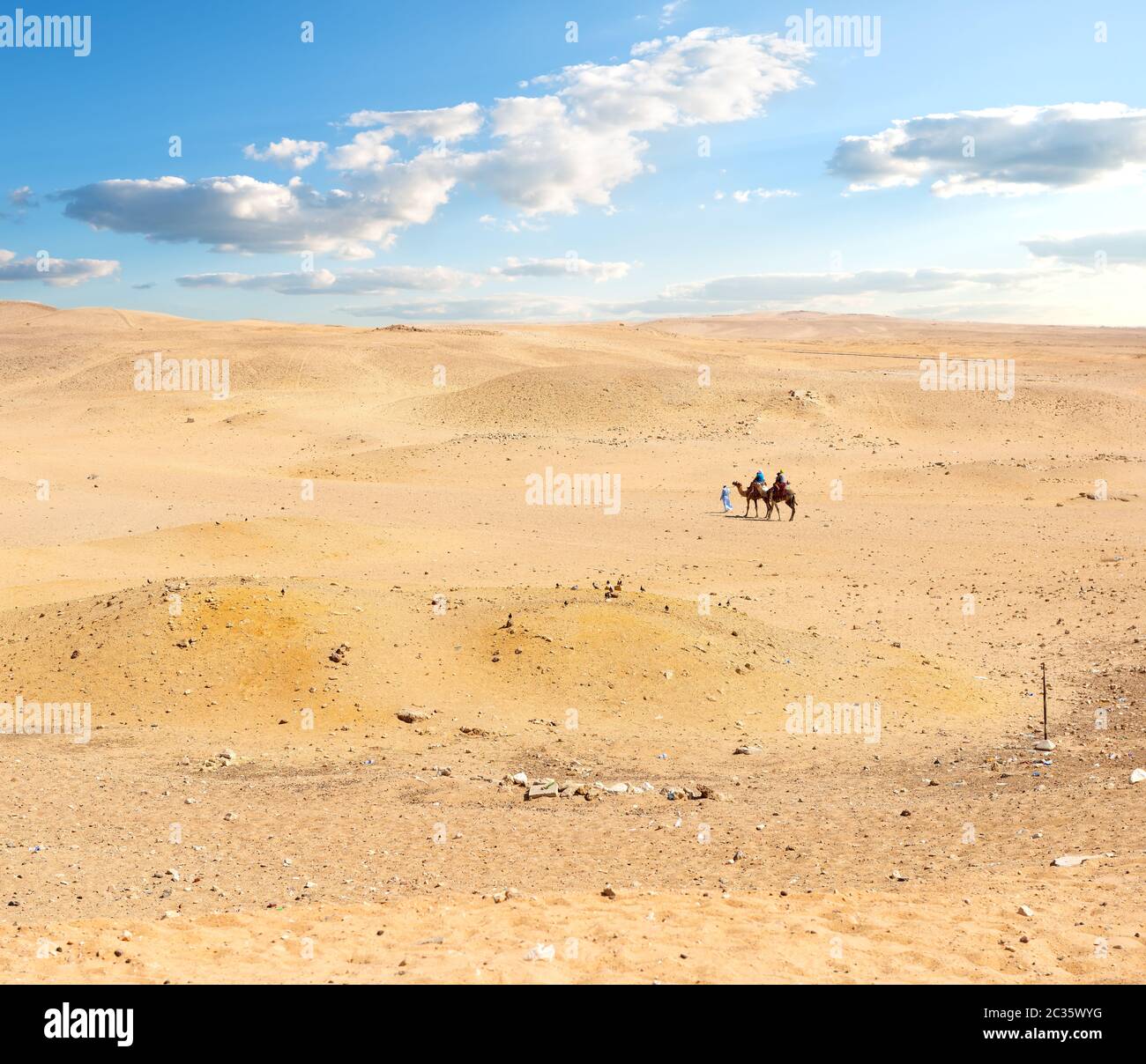 Sandy desert in Egypt Stock Photo - Alamy