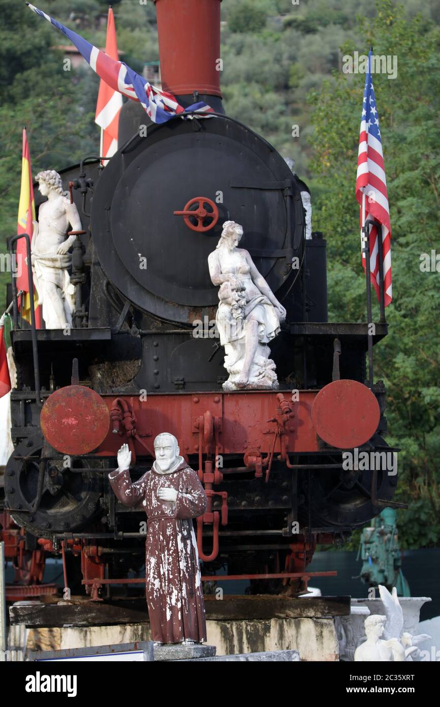 Carrara marble railway hi-res stock photography and images - Alamy