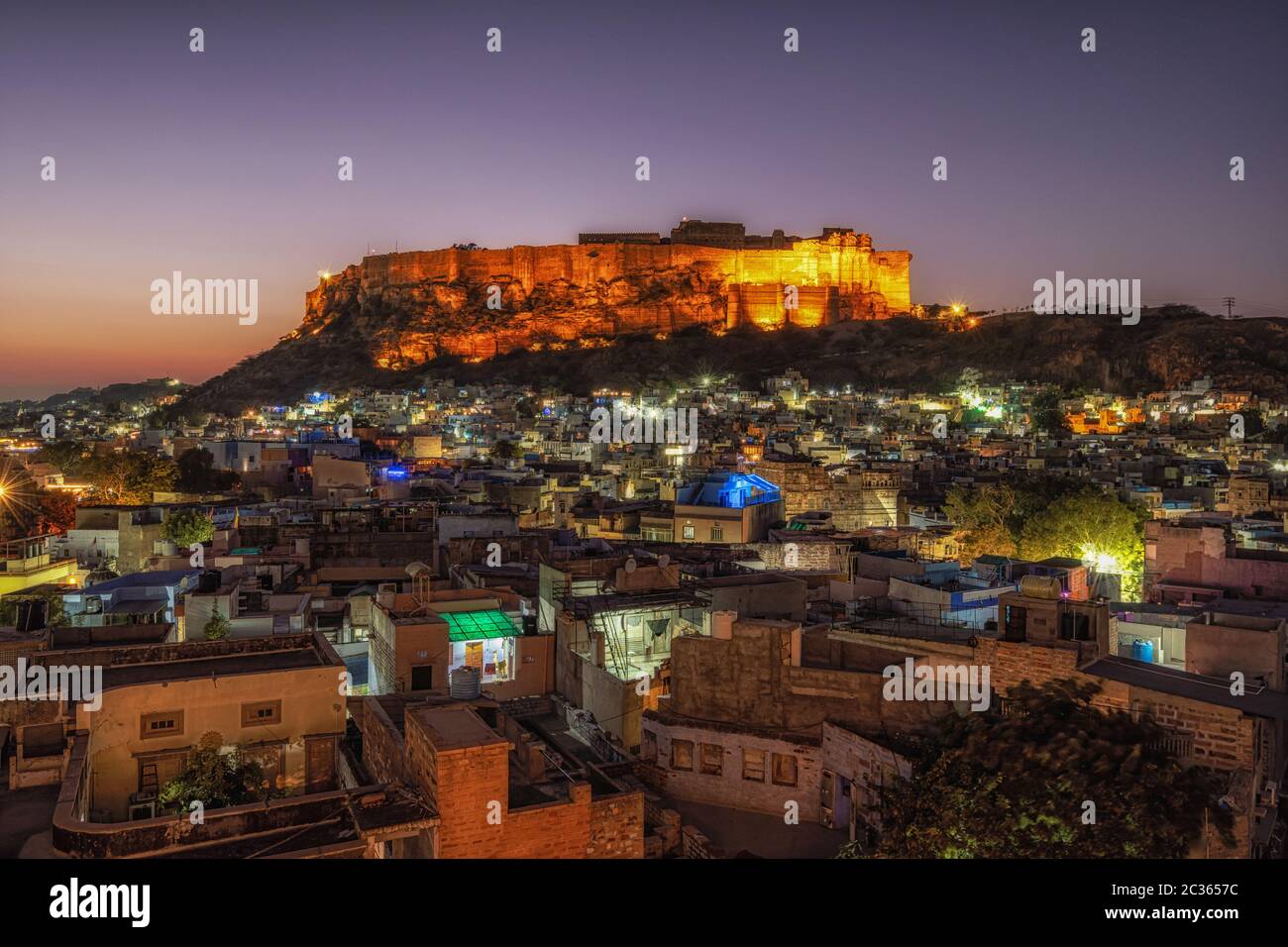 Lit up fort hi-res stock photography and images - Alamy