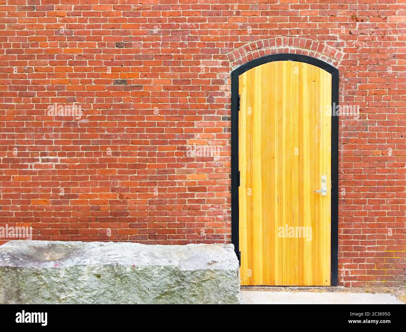 Vintage brick building features hi-res stock photography and images - Alamy