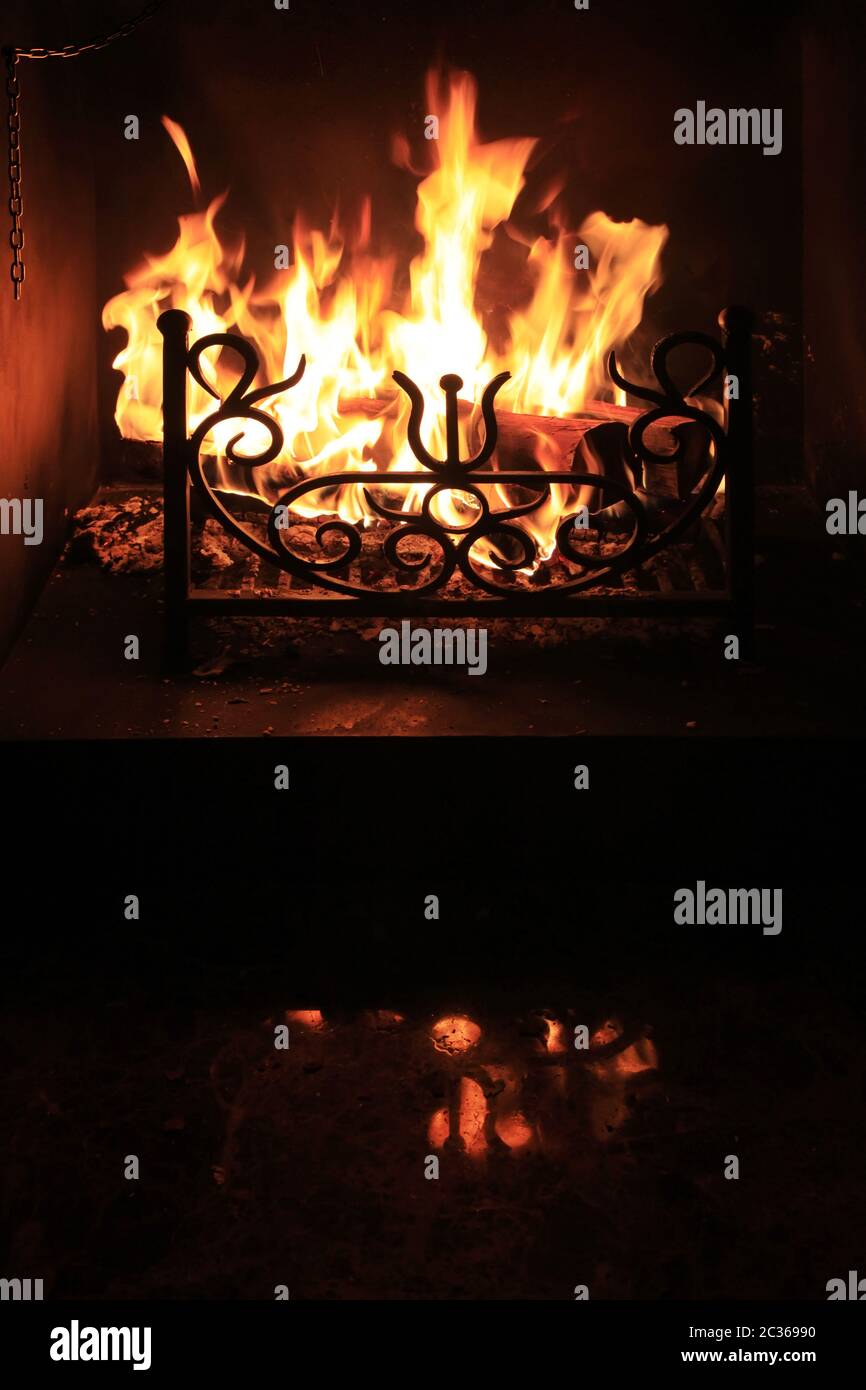 Fire with sparks in a beautiful fireplace Stock Photo - Alamy