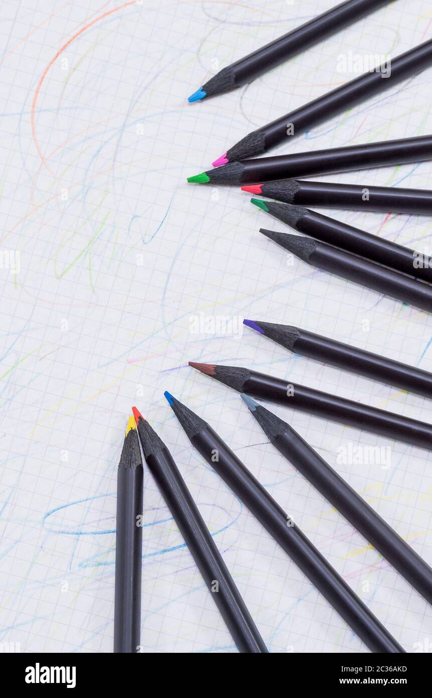 Colored pencils to draw lines of many colors Stock Photo - Alamy