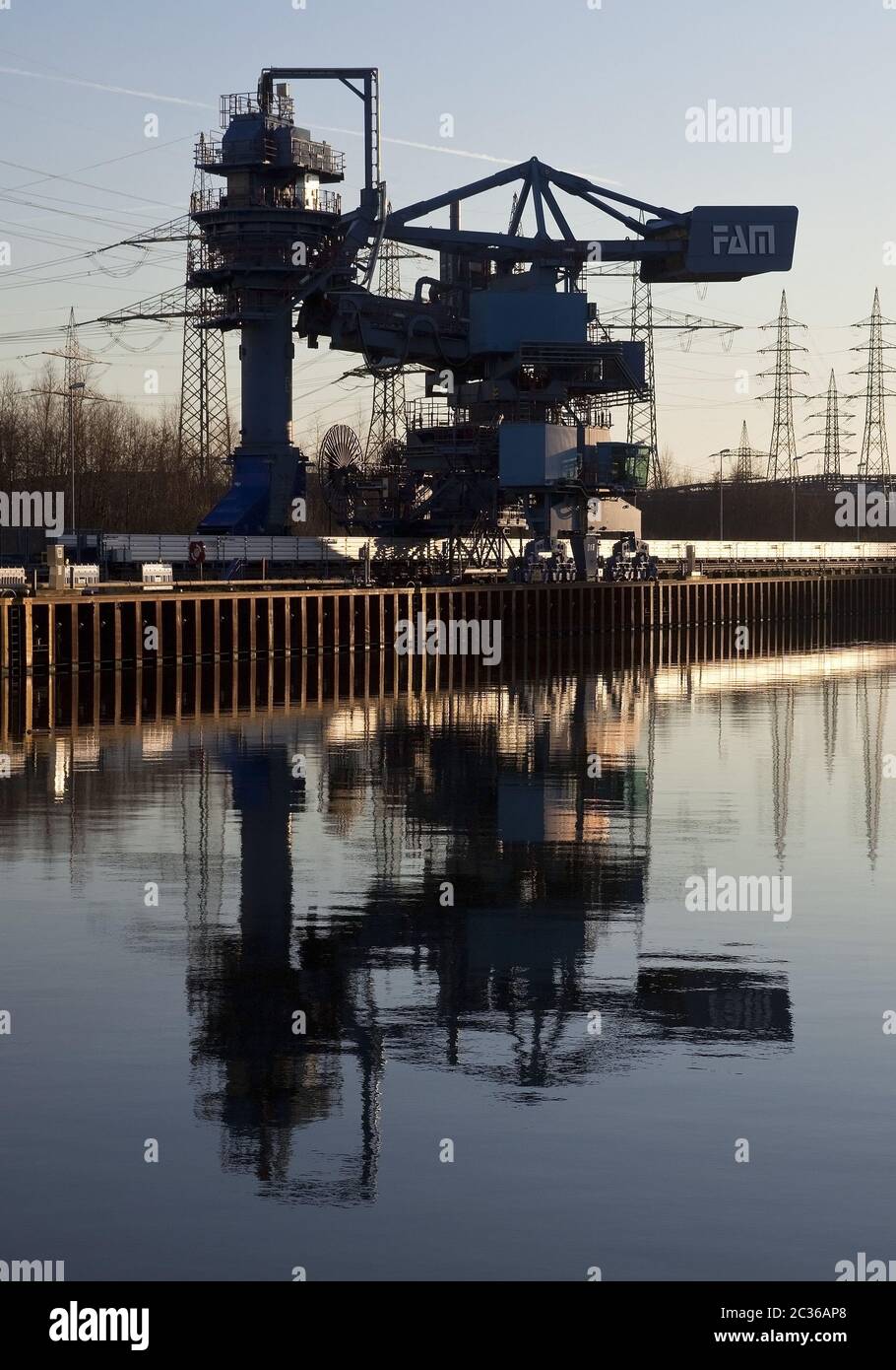 Datteln-Hamm Canal at the Datteln 4 coal-fired power station, Datteln ...