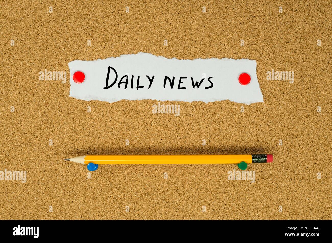 Daily news text note message pin on bulletin board Stock Photo - Alamy