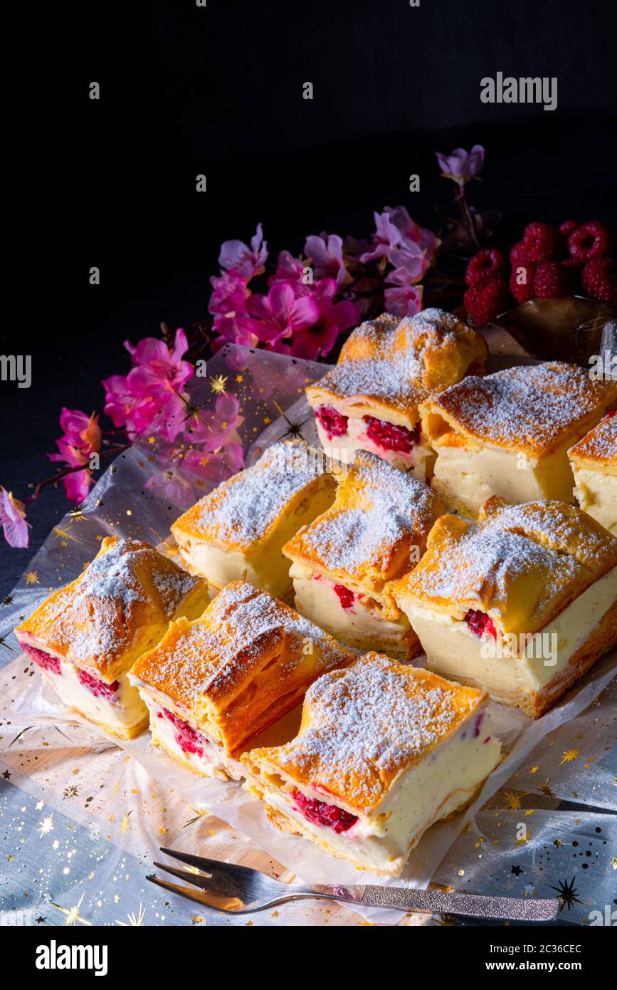 Karpatka - a delicious Polish pudding cake Stock Photo - Alamy