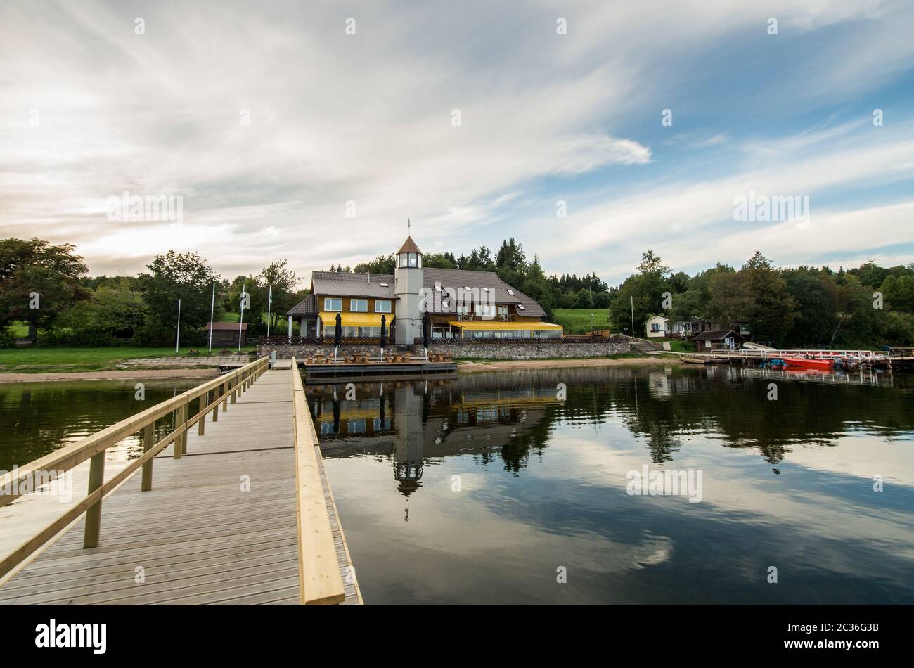Cafe on the shore hi-res stock photography and images - Alamy